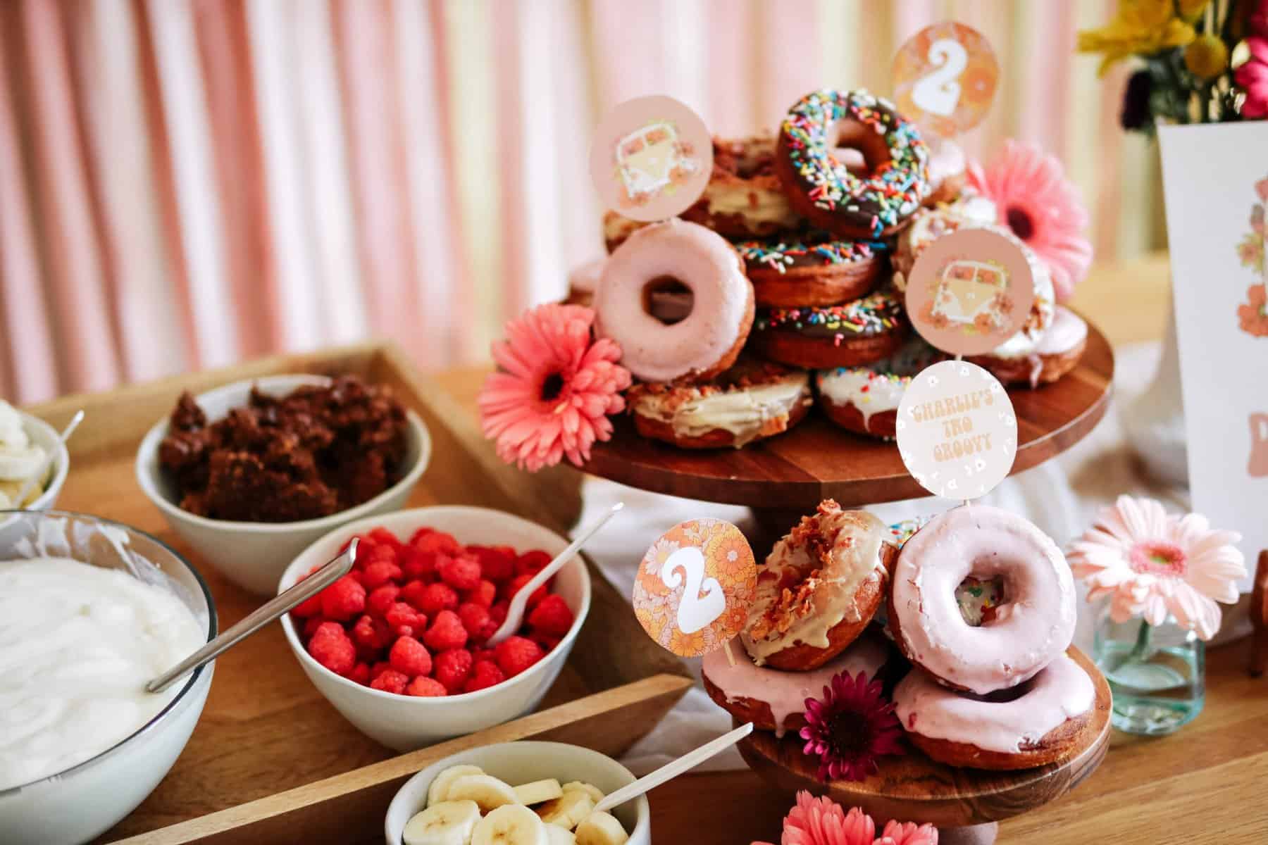 How To Plan An Adorable Flower Power Birthday Party For Baby Girl ...