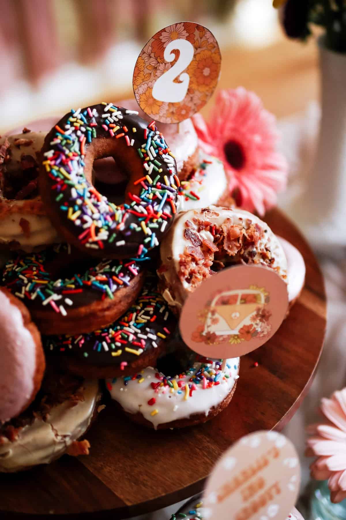 How To Plan An Adorable Flower Power Birthday Party For Baby Girl ...