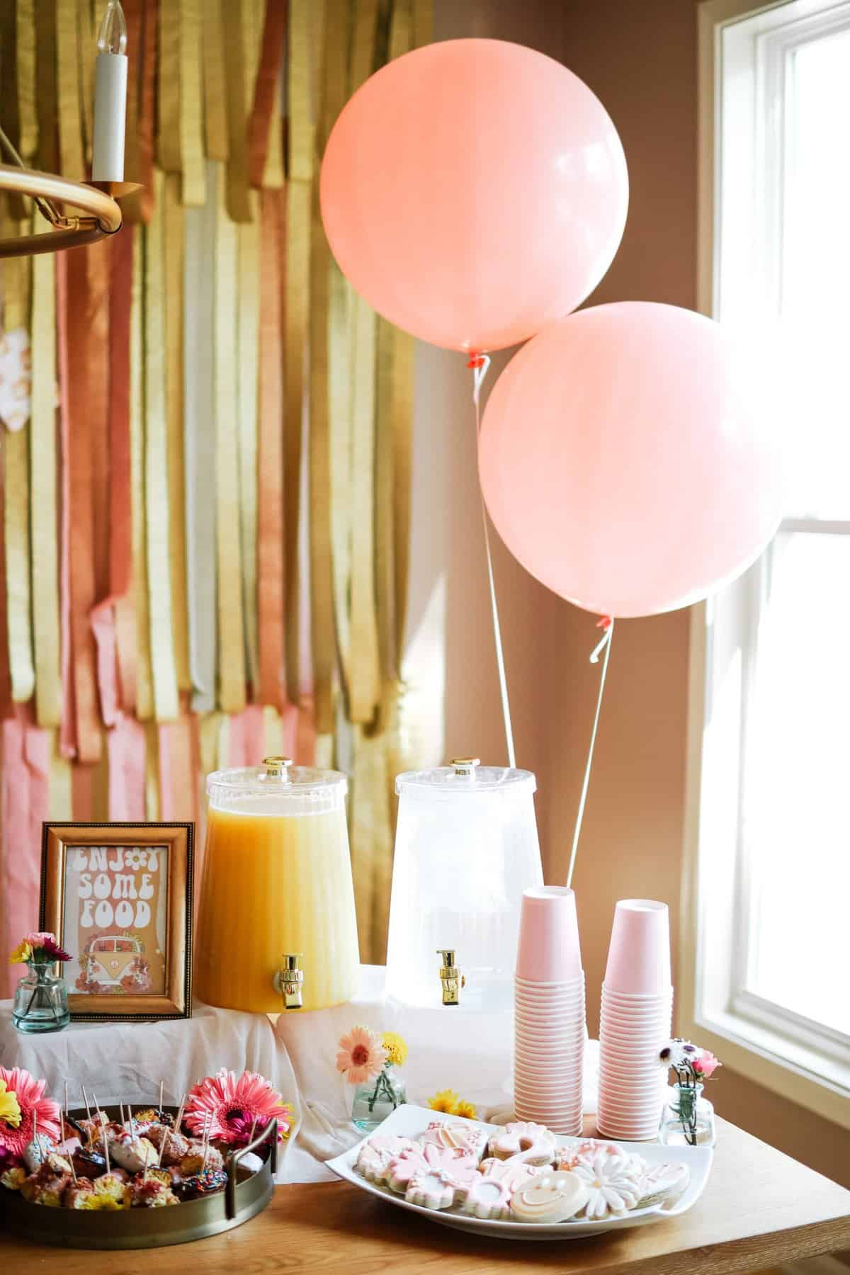 How To Plan An Adorable Flower Power Birthday Party For Baby Girl ...