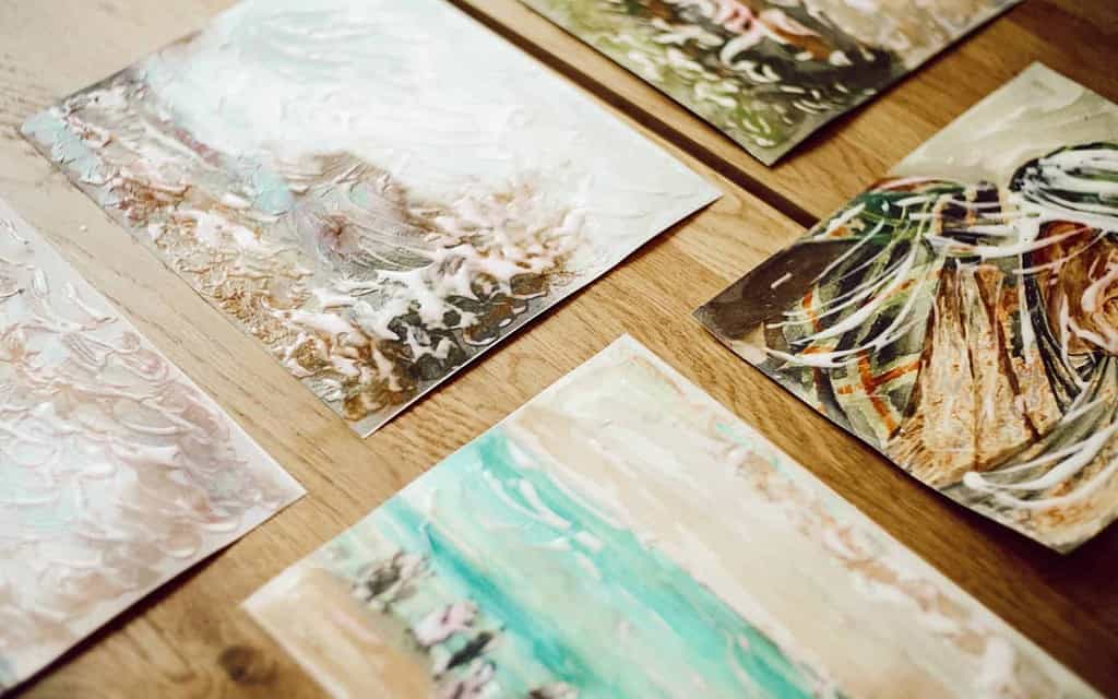 How to Make DIY Vintage Wall Art From Free Prints! - Cassie Jean