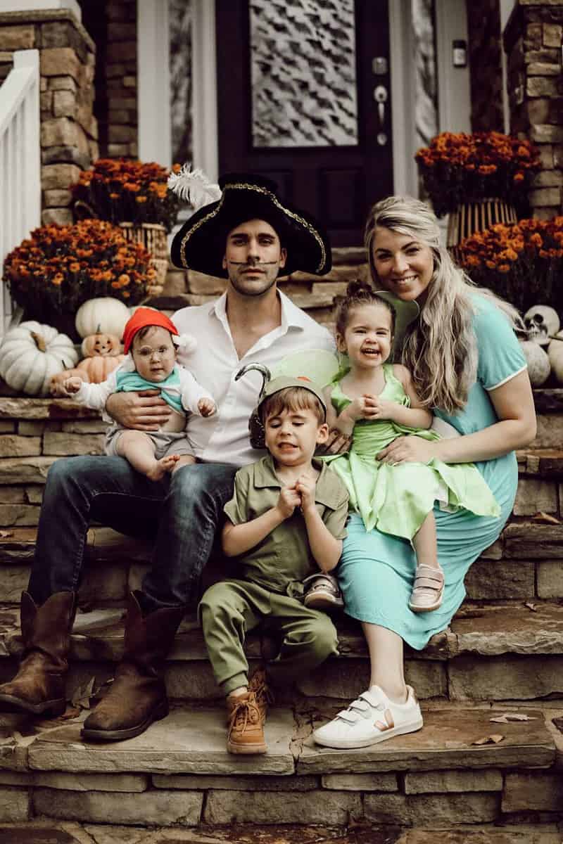 Cheap and Easy Peter Pan Themed Family Halloween Costumes - Cassie Jean