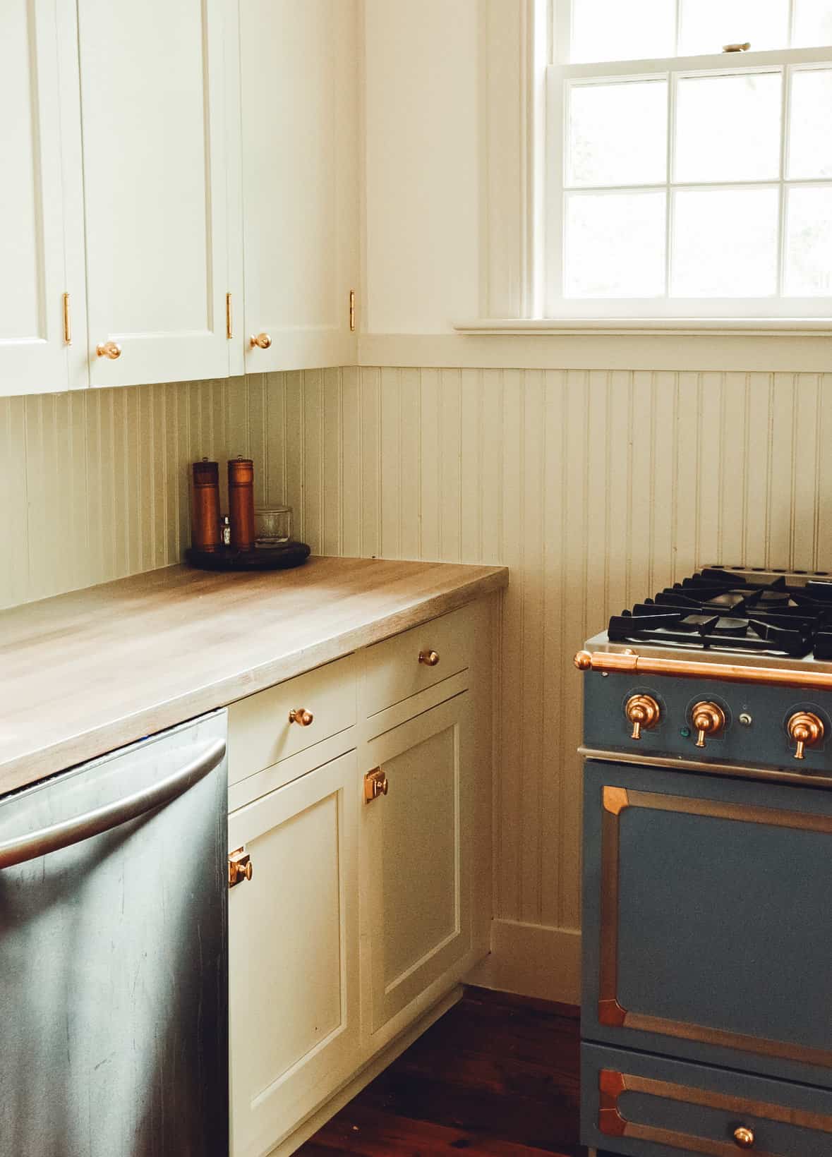 The Best Unlacquered Brass Hardware For a Vintage Kitchen - Cassie Jean